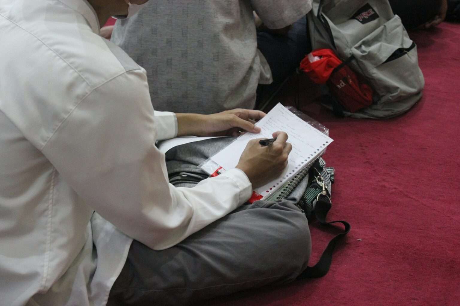 Jobless Claims Fall Despite Stagnant Range - The Mid Valley News